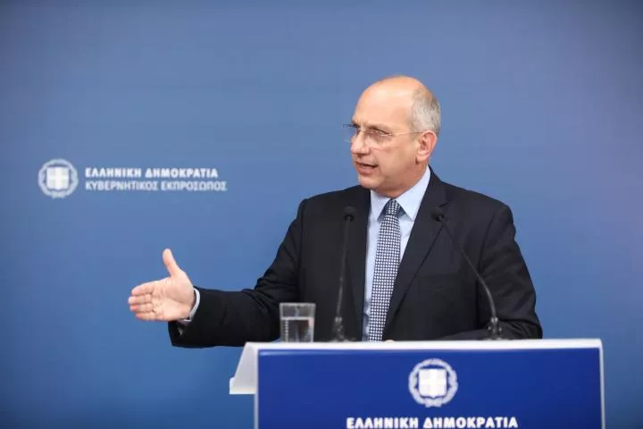 Γ. Οικονόμου: Μέσα σε 27 μήνες εκδόθηκαν 570.000 εκκρεμείς κύριες ...