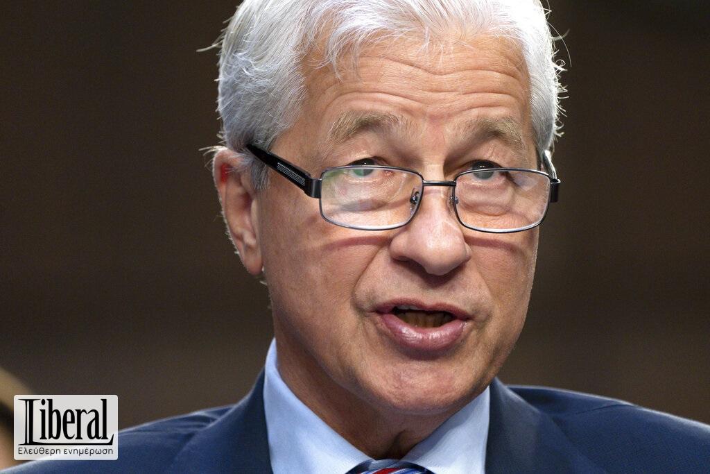 Τζ. Ντάιμον (JPMorgan): Η υποβάθμιση των ΗΠΑ από την Fitch είναι «γελοία» | Liberal.gr