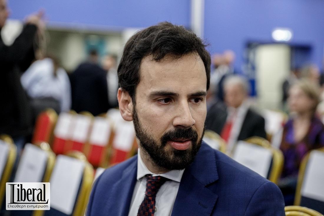 Ν. Ρωμανός για ΠΑΣΟΚ: Το πότισμα των «λεφτόδεντρων» κόστισε πολύ ακριβά ...