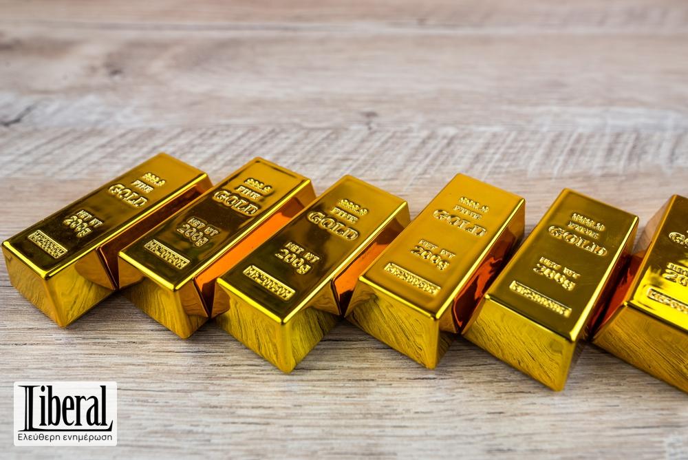 Ο χρυσός υποχωρεί από το ιστορικό υψηλό - Πτώση στα πολύτιμα μέταλλα ...